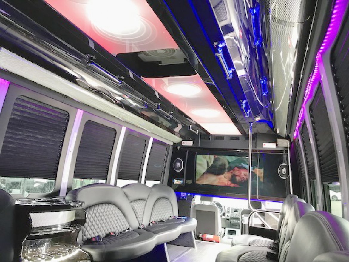 Used 2017 Ford F-550 for sale #WS-11323 | We Sell Limos