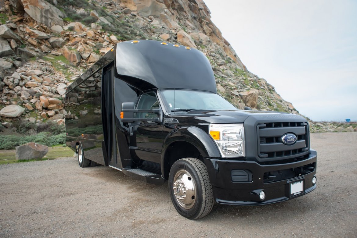 Used 2016 Ford F450 for sale #WS-11625 | We Sell Limos