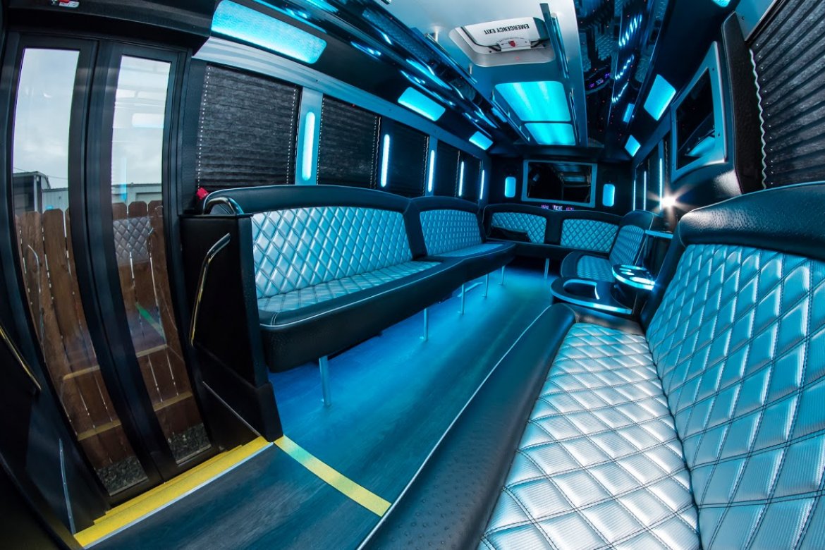 Used 2016 Ford F450 for sale #WS-11625 | We Sell Limos