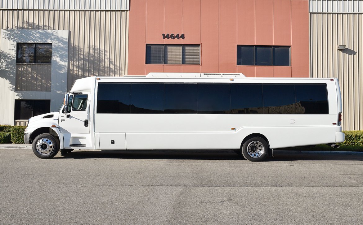 Used 2008 International Limo Bus for sale #WS-11661 | We Sell Limos