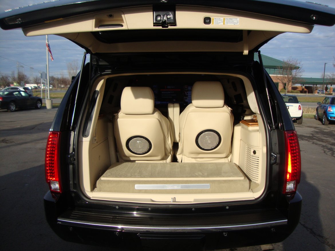 Used 2007 Audi ESCALADE ESV CEO EDITION for sale #WS-11681 | We Sell Limos