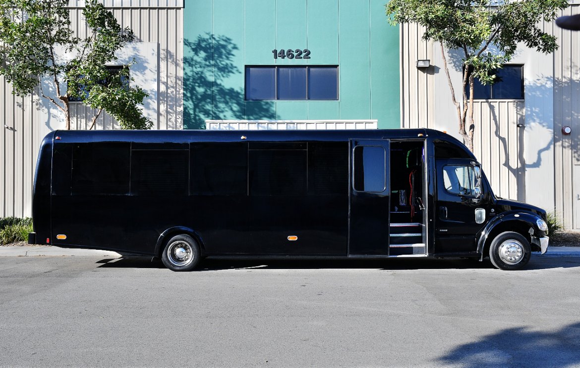 Used 2008 Freightliner Limousine Bus for sale #WS-11687 | We Sell Limos