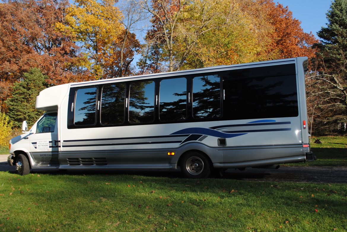 Used 2003 Ford E450 for sale #WS-11777 | We Sell Limos