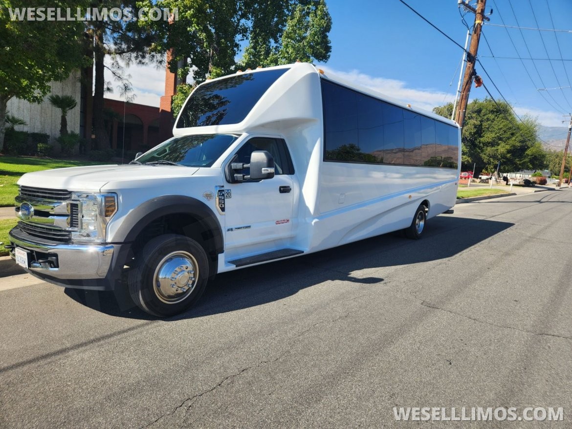 Used 2019 Ford F550 31 Passenger Shuttle for sale in Fontana, CA #WS ...