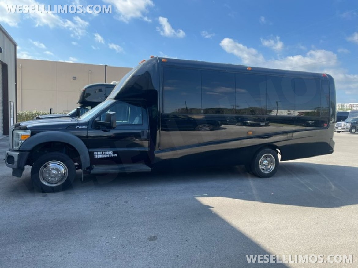Used 2015 Ford F450 for sale in Austin, TX #WS-18382 | We Sell Limos