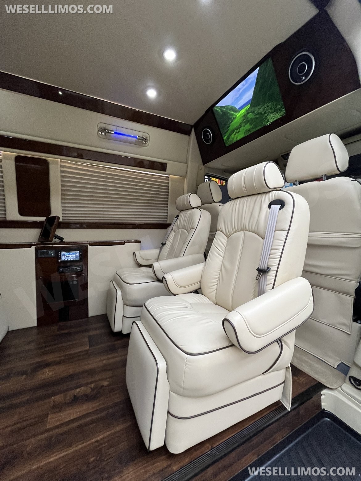Used 2018 Mercedes-Benz Sprinter 3500 Luxury Coach for sale in Richmond ...