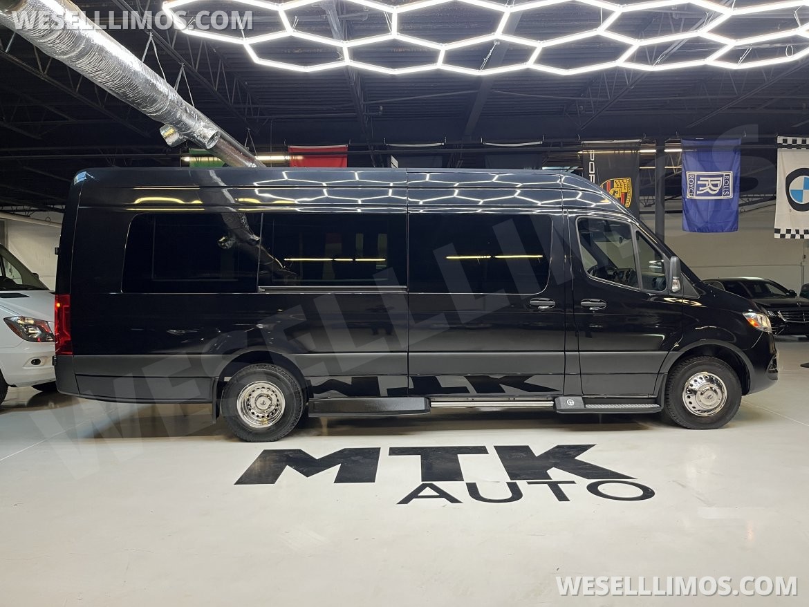 Used 2021 Mercedes-Benz Sprinter 3500 Executive Shuttle for sale in ...