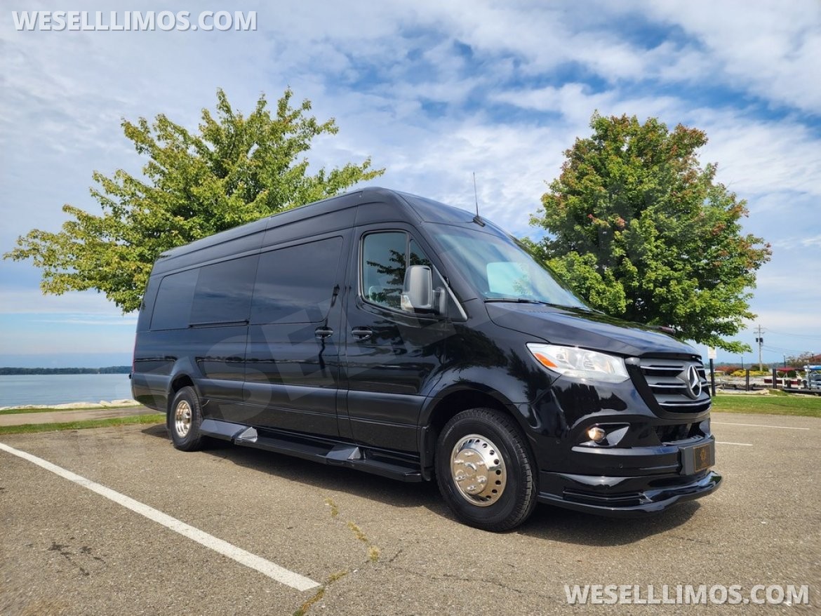 New 2024 Mercedes-Benz Sprinter 3500XD Limousine for sale in Erie, PA #WS-18856 | We Sell Limos