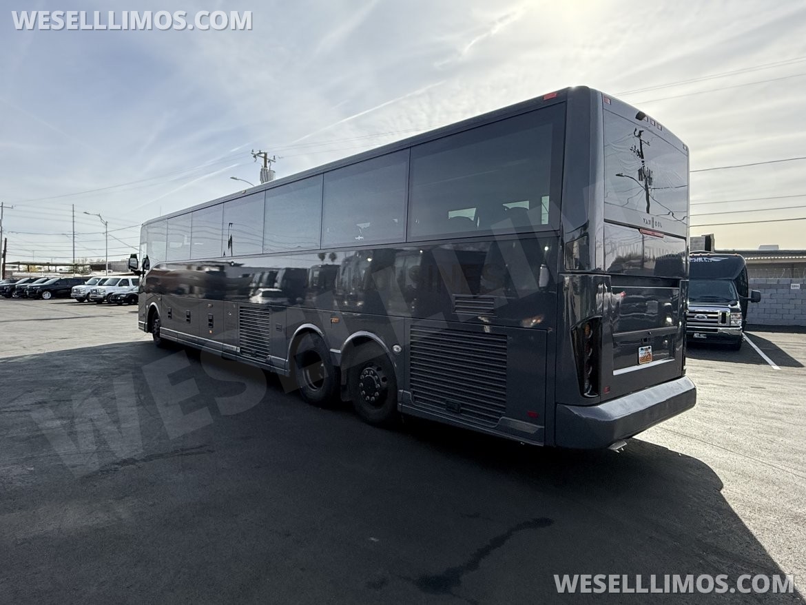 Used 2022 Van Hool CX45 for sale in Phoenix, AZ #WS-19017 | We Sell Limos