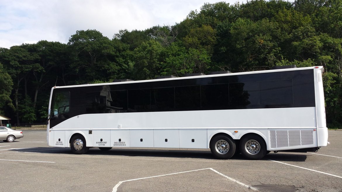 Used 2014 Freightliner Motorcoach for sale #WS-12409 | We Sell Limos