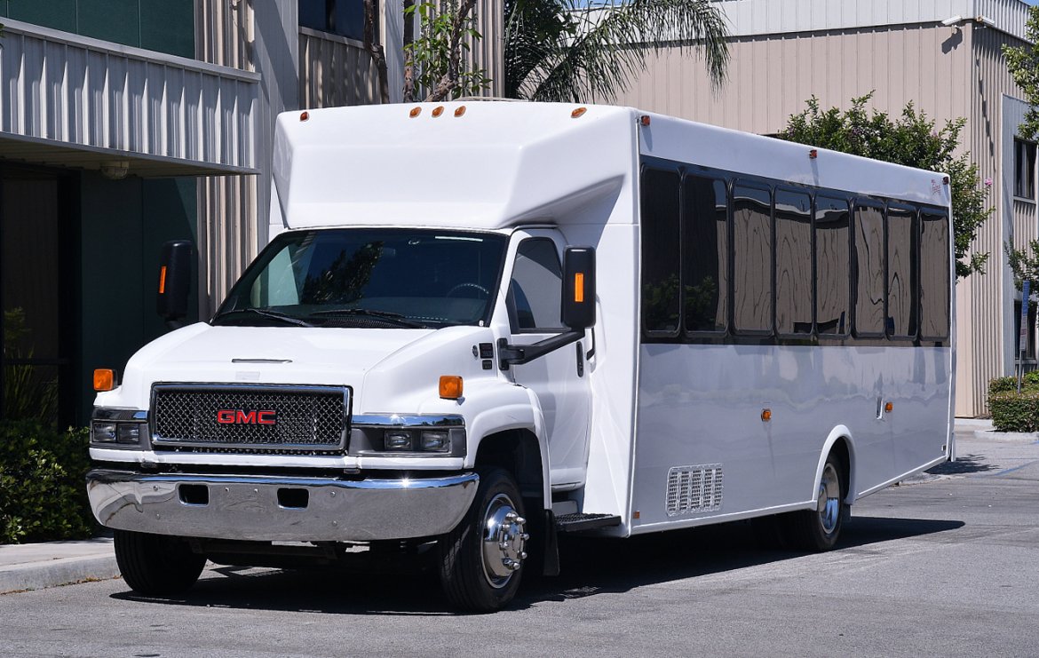 Used 2007 GMC C5500 for sale #WS-12454 | We Sell Limos