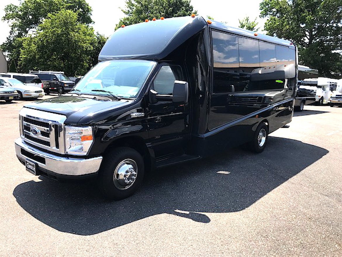 New 2019 Ford E-450 for sale #WS-12489 | We Sell Limos