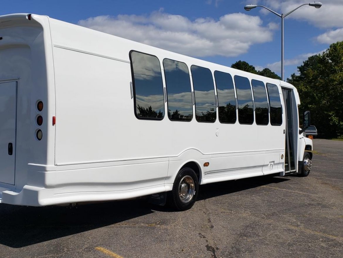 Used 2008 Chevrolet 5500 for sale #WS-12688 | We Sell Limos