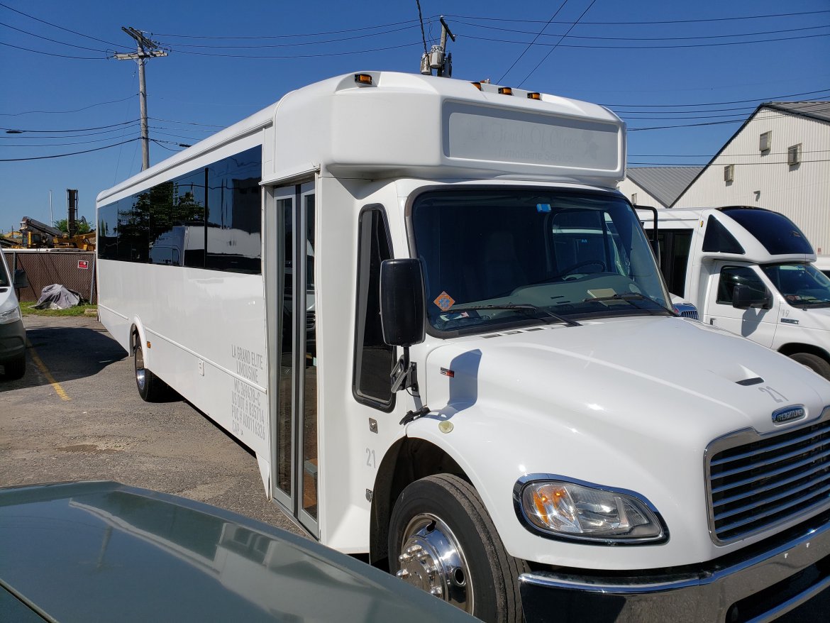 Used 2015 Freightliner M2 for sale #WS-12823 | We Sell Limos