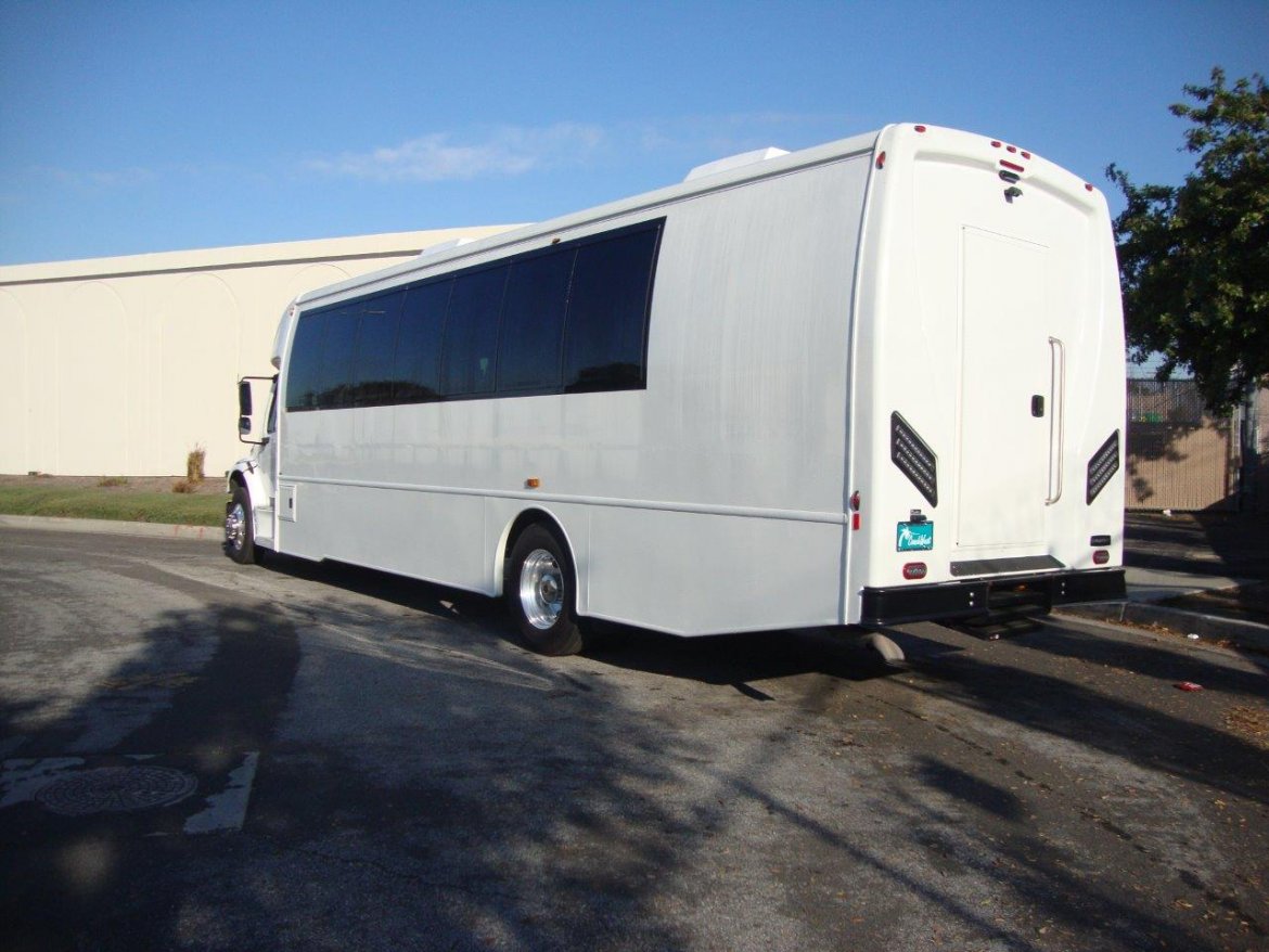 Used 2018 Freightliner M2 106 Passenger Bus for sale #WS-13088 | We ...