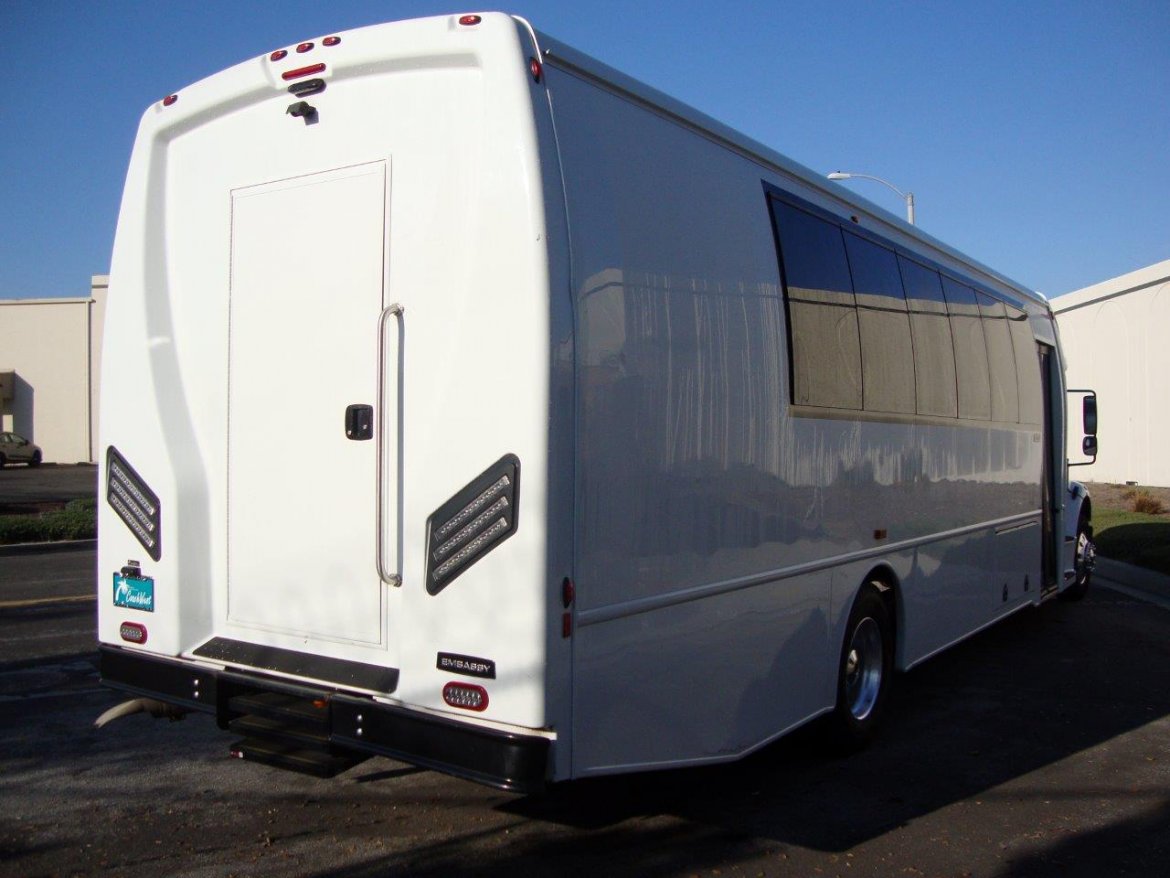 Used 2018 Freightliner M2 106 Passenger Bus for sale #WS-13088 | We ...