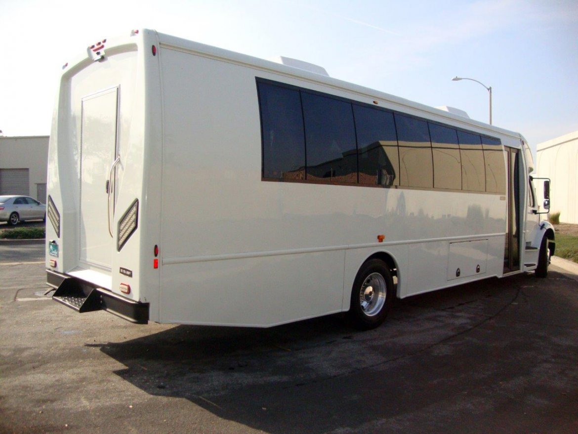 Used 2017 Freightliner M2 106 Passenger Bus for sale #WS-13109 | We ...