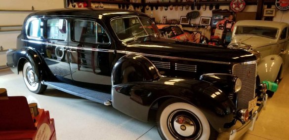 20 Classic and Antique Limousines For Sale | We Sell Limos