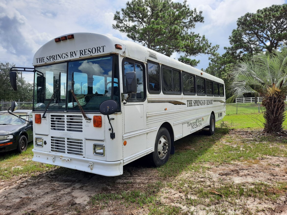 Used 2003 Thomas Bus Shuttle for sale #WS-13703 | We Sell Limos