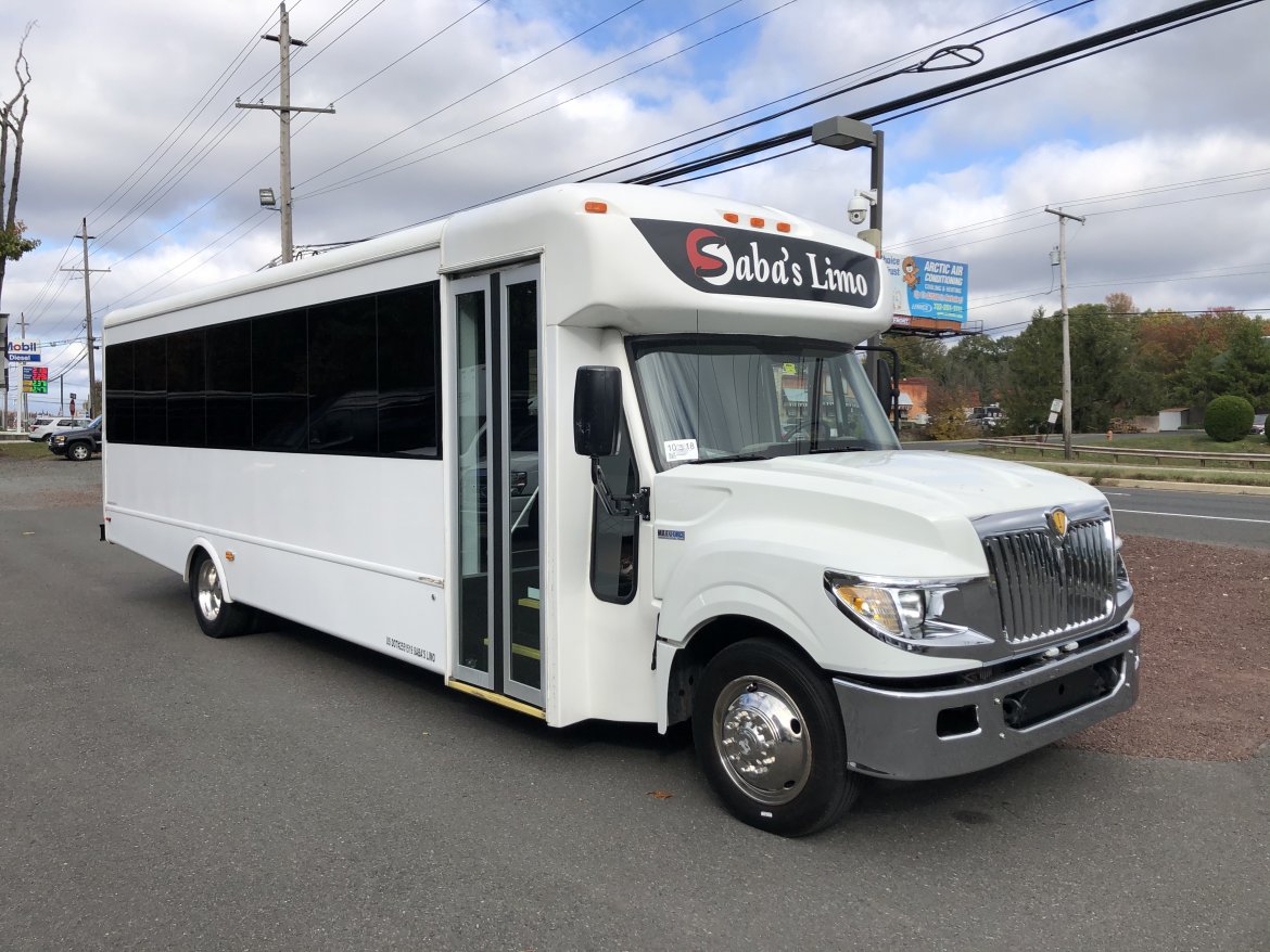 Used 2013 International Starcraft for sale #WS-13981 | We Sell Limos