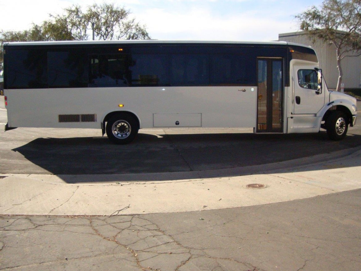 Used 2016 Freightliner M2 106 Passenger Bus for sale #WS-14194 | We ...