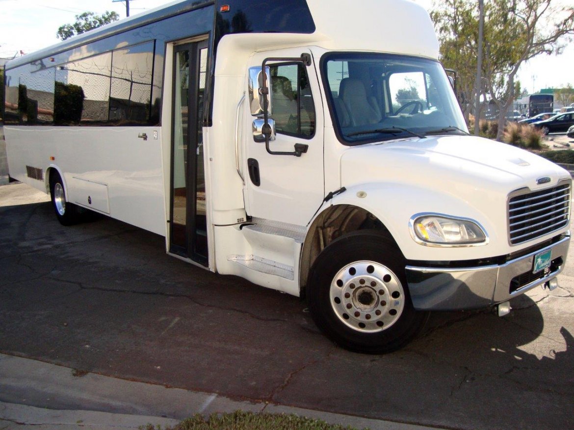 Used 2016 Freightliner M2 106 Passenger Bus for sale #WS-14194 | We ...