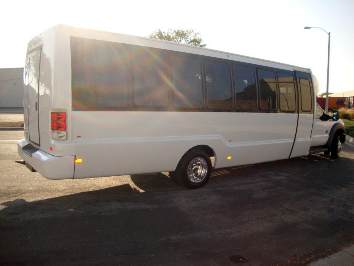 Used 2014 Ford F-550 Super Duty for sale #WS-14382 | We Sell Limos