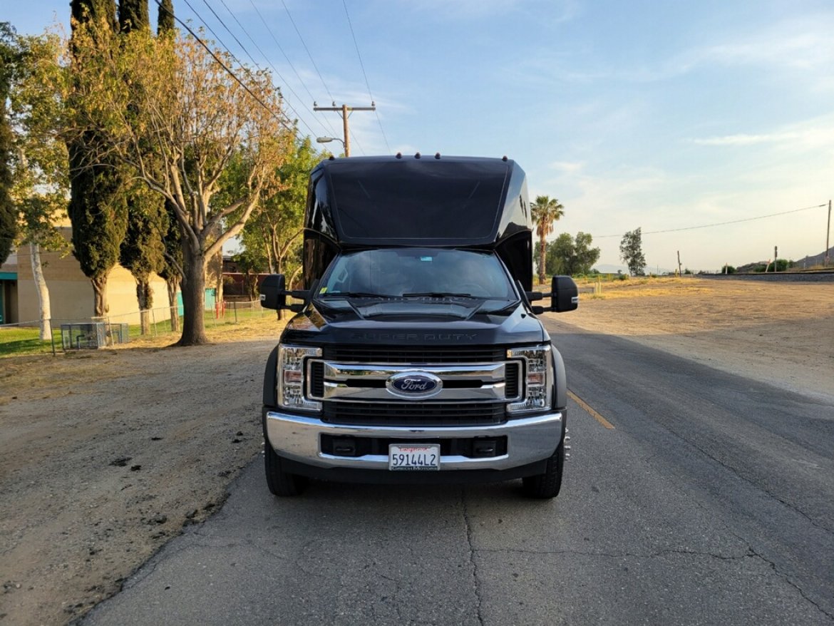 Used 2017 Ford F-550 GM33 for sale #WS-14413 | We Sell Limos