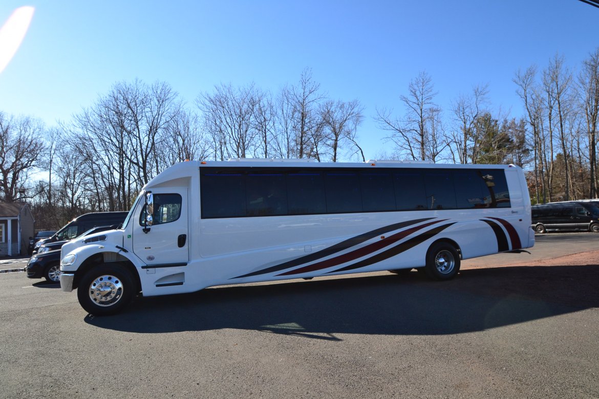 Used 2019 Freightliner GM40 Shuttle for sale #WS-14455 | We Sell Limos