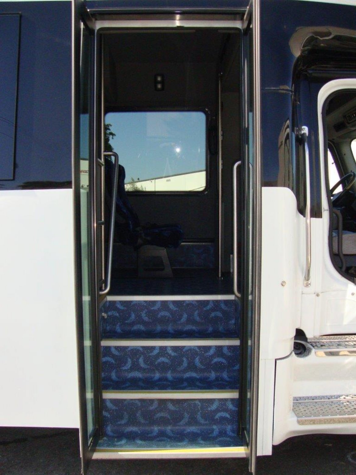 Used 2018 Freightliner M2 106 Passenger Bus for sale #WS-14477 | We ...