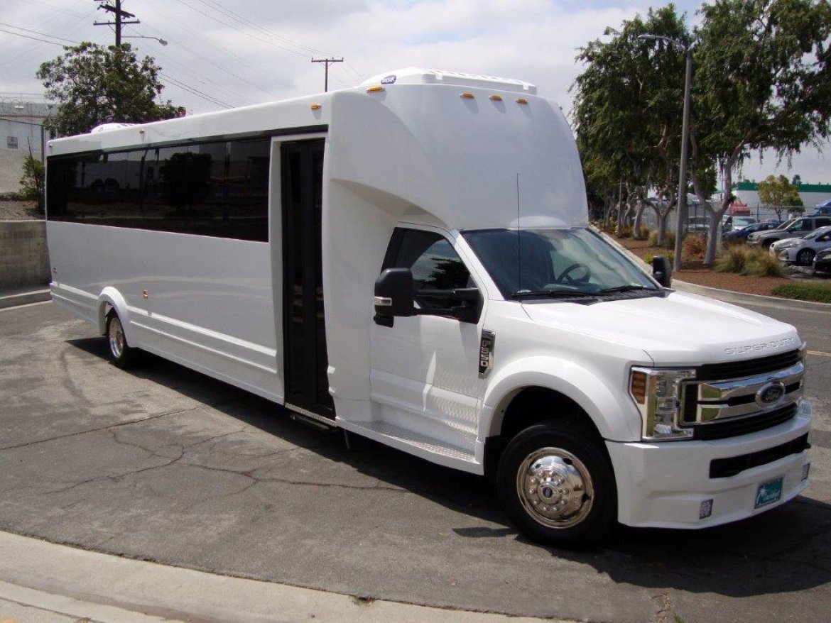 New 2019 Ford F-550 Super Duty for sale #WS-14602 | We Sell Limos