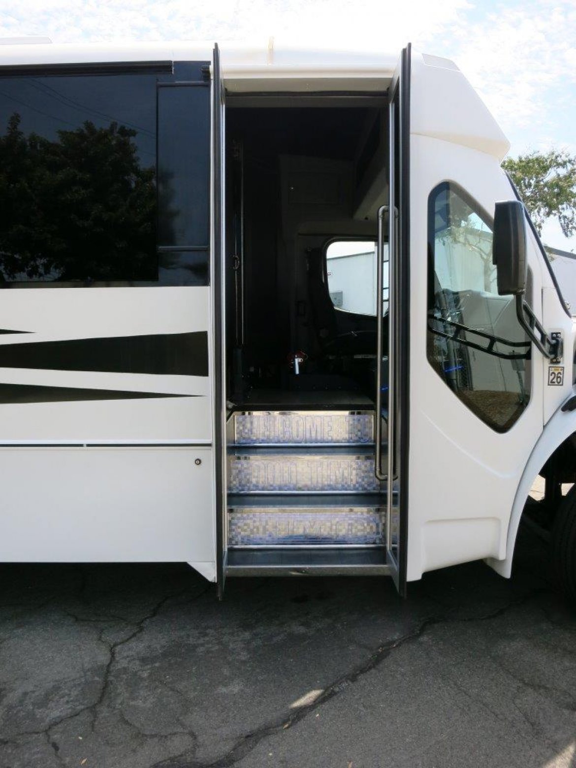 Used 2017 Freightliner M2 Defender for sale #WS-15538 | We Sell Limos