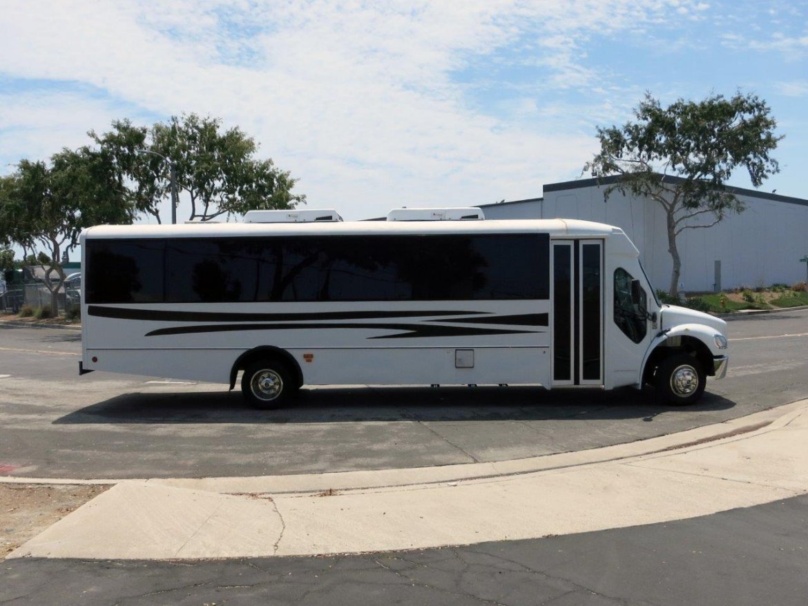 Used 2017 Freightliner M2 Defender for sale #WS-15538 | We Sell Limos