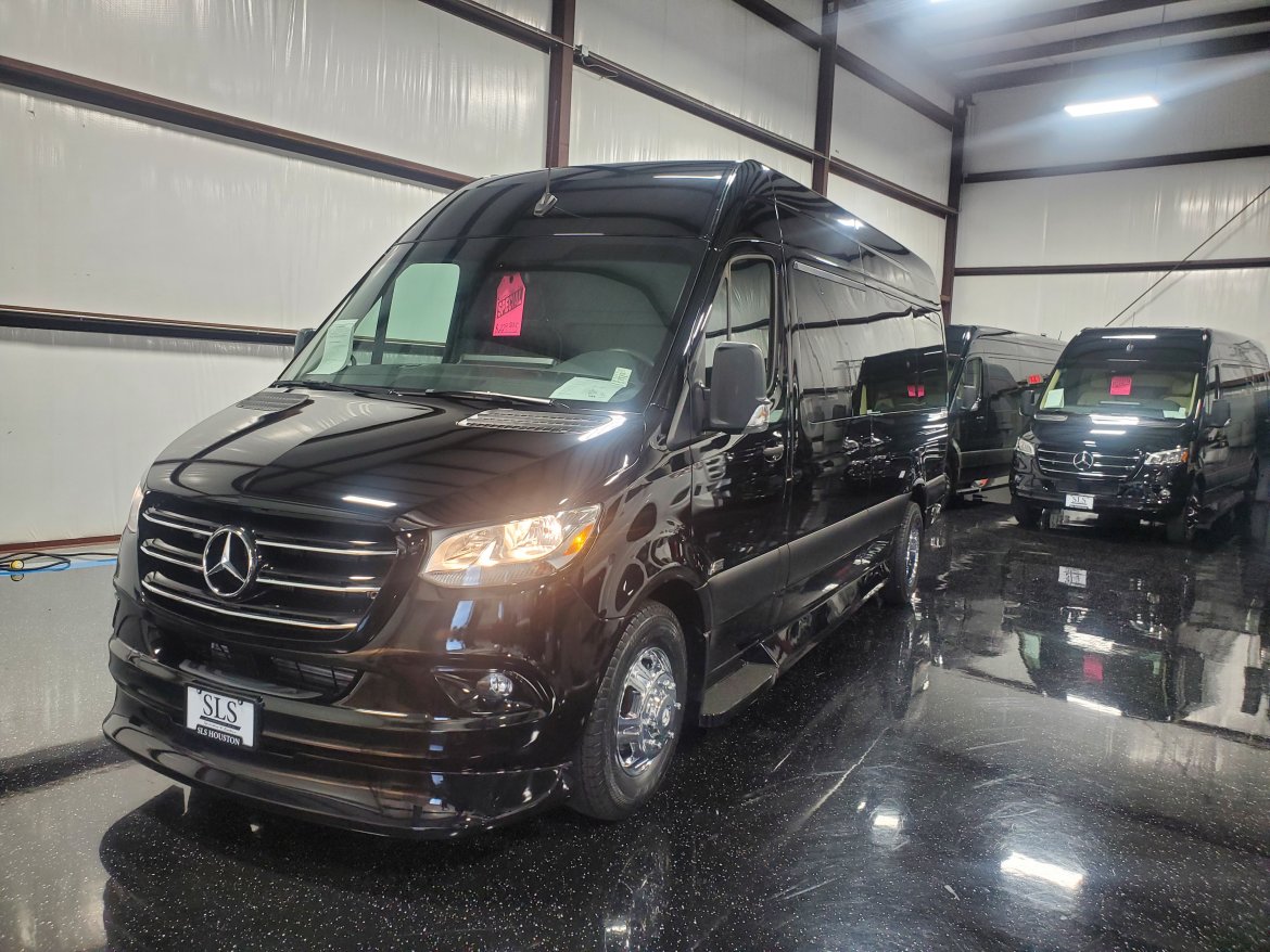 Used 2023 Mercedes-Benz Sprinter 3500 170 Midwest Luxe Business Class ...