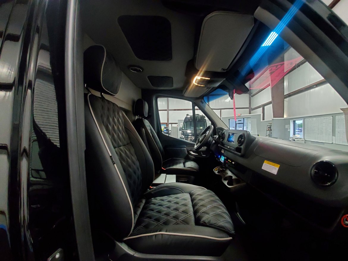 Used 2023 Mercedes-Benz Sprinter 3500 170 Midwest Luxe Business Class ...