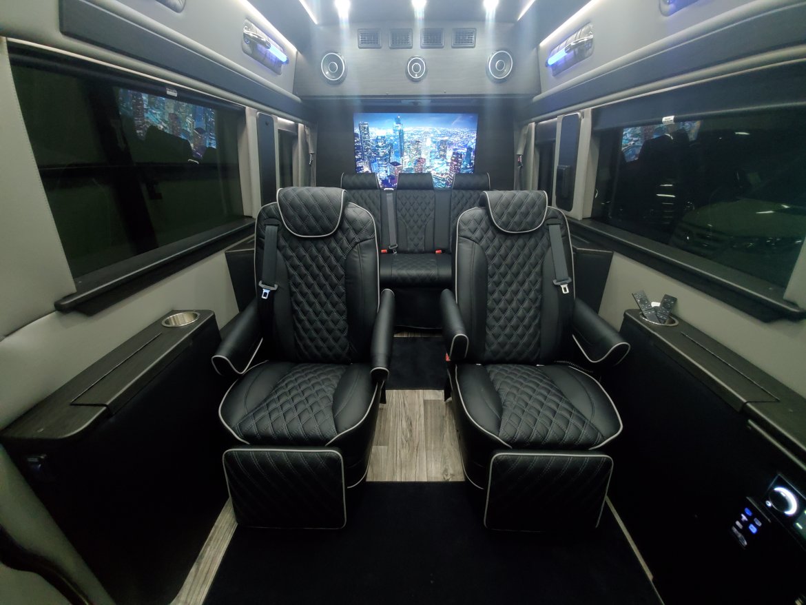 Used 2023 Mercedes-Benz Sprinter 3500 170 Midwest Luxe Business Class ...