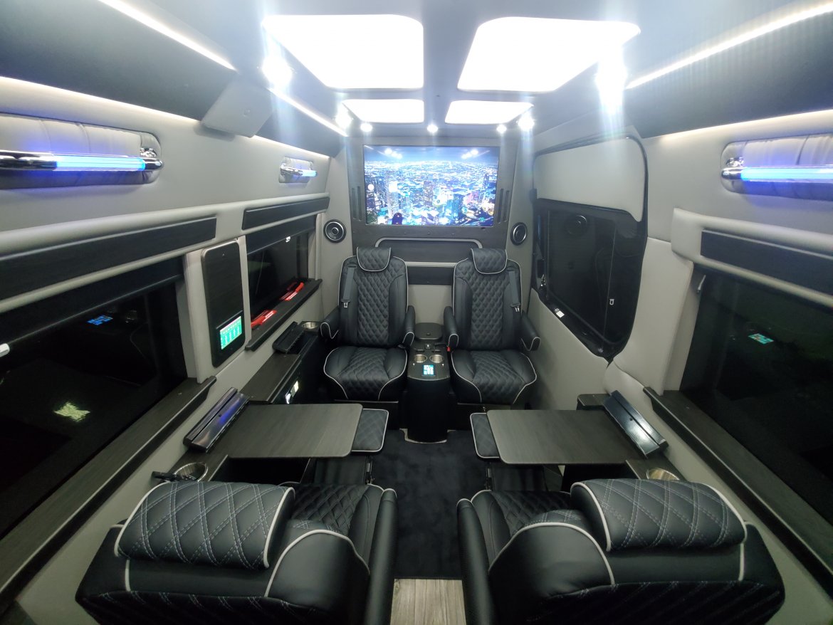 Used 2023 Mercedes-Benz Sprinter 3500 170 Midwest Luxe Business Class ...