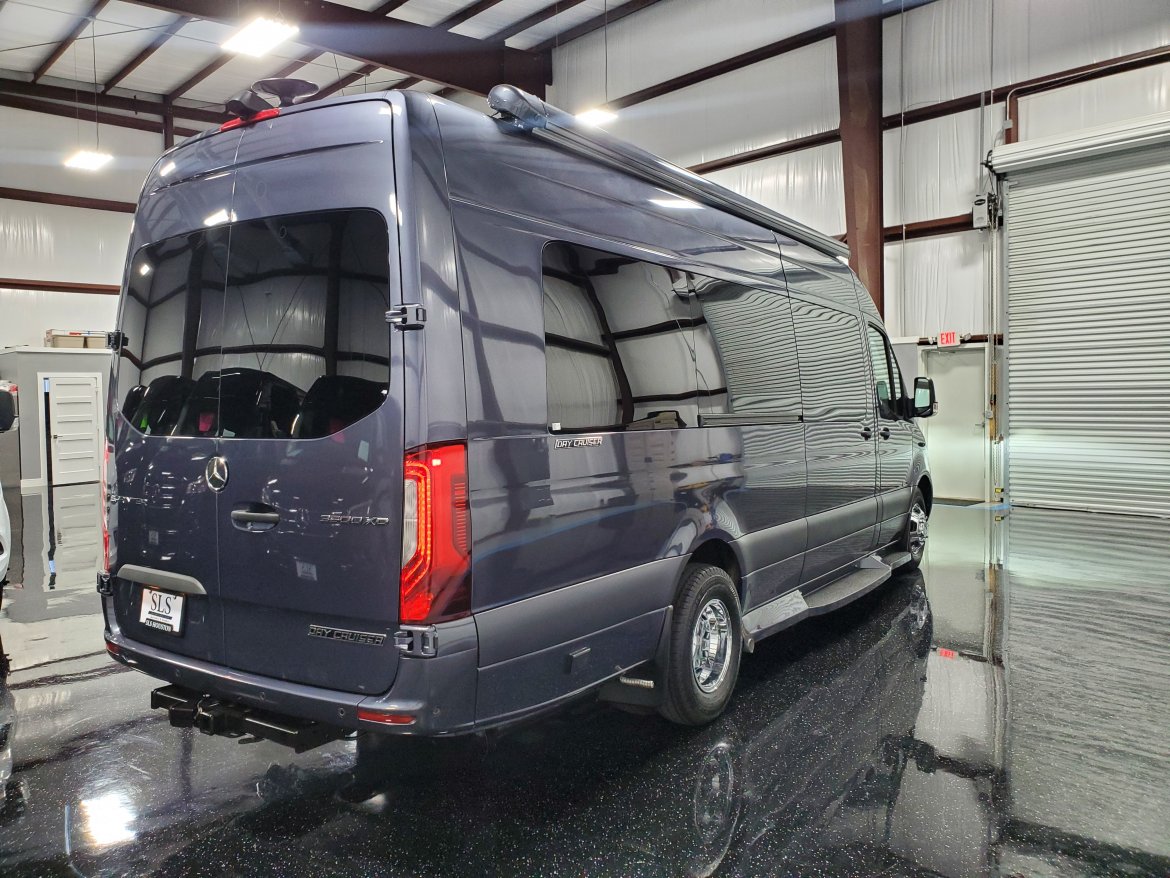 Used 2023 Mercedes-Benz Sprinter 3500 170 EXT Midwest S5 Daycruiser for ...