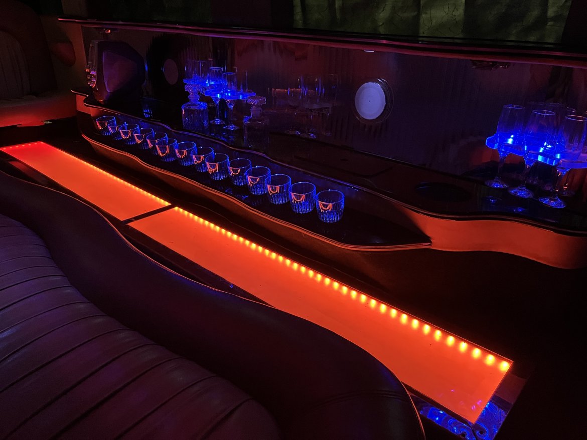 Used 2006 Jeep Commander for sale #WS-15648 | We Sell Limos