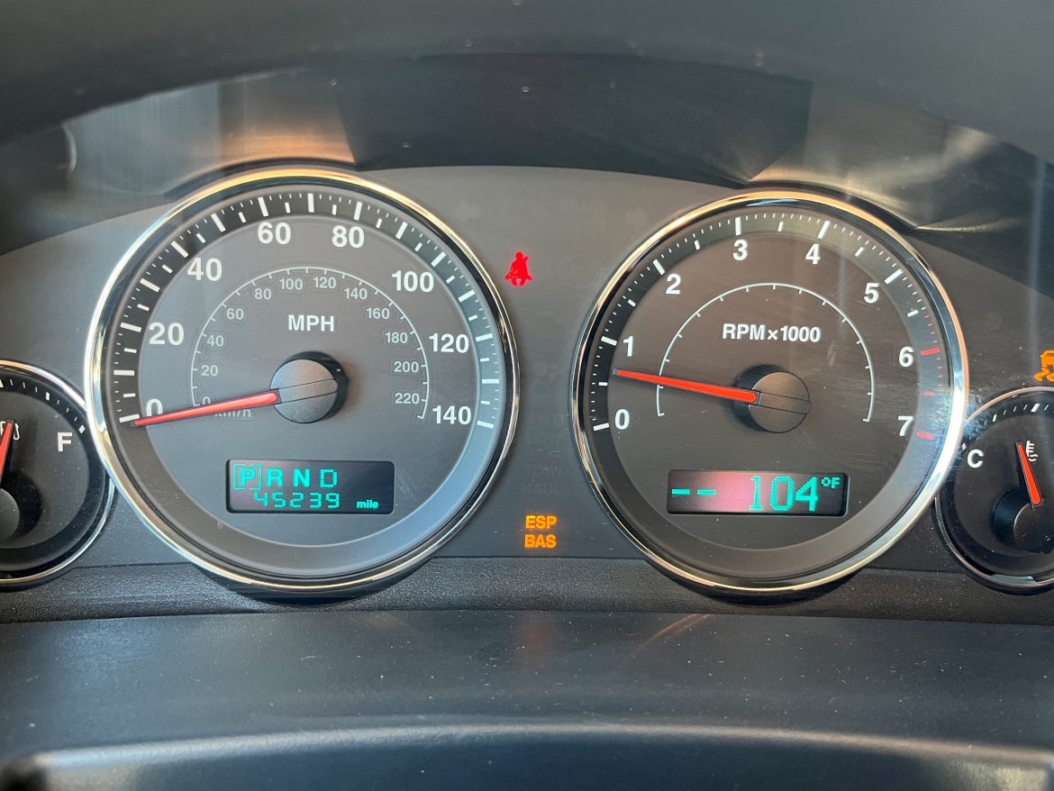 Used 2006 Jeep Commander for sale #WS-15648 | We Sell Limos