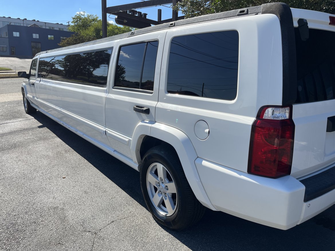 Used 2006 Jeep Commander for sale #WS-15648 | We Sell Limos