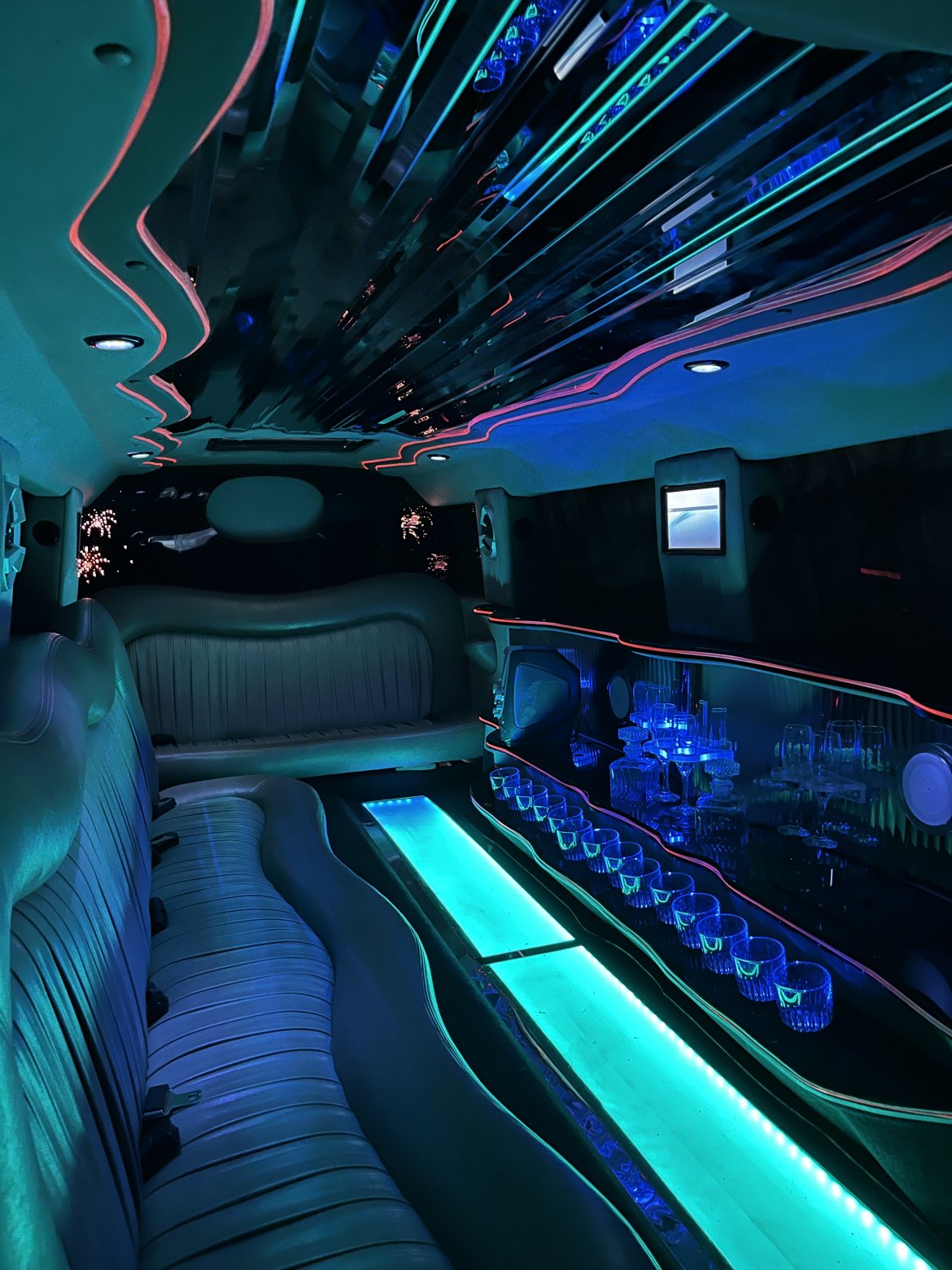 Used 2006 Jeep Commander for sale #WS-15648 | We Sell Limos