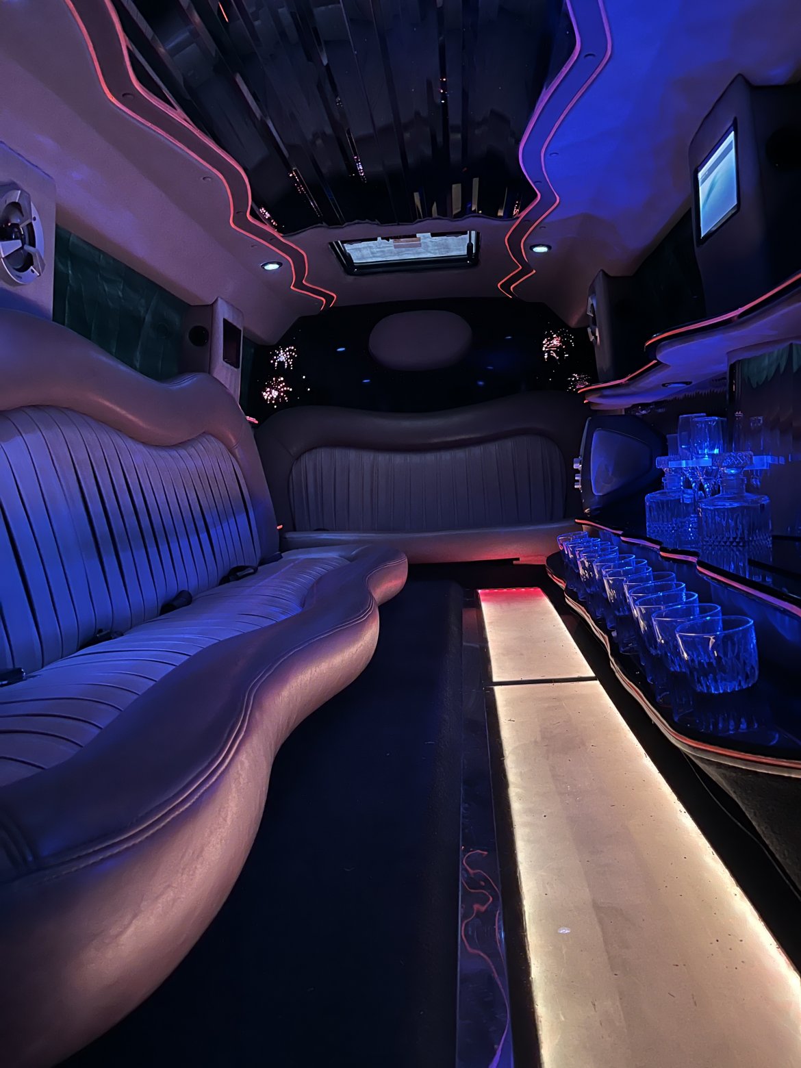 Used 2006 Jeep Commander for sale #WS-15648 | We Sell Limos