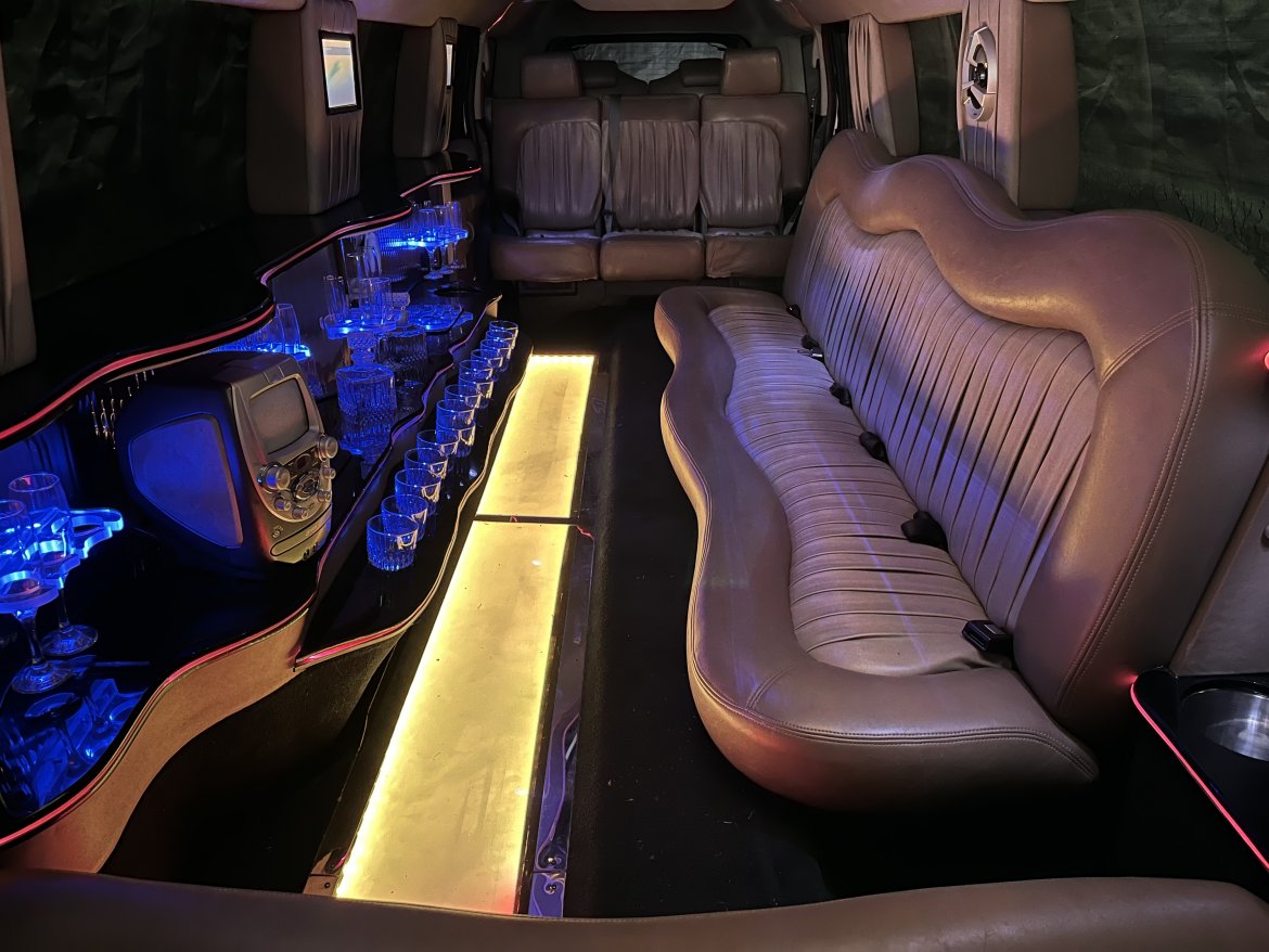 Used 2006 Jeep Commander for sale #WS-15648 | We Sell Limos