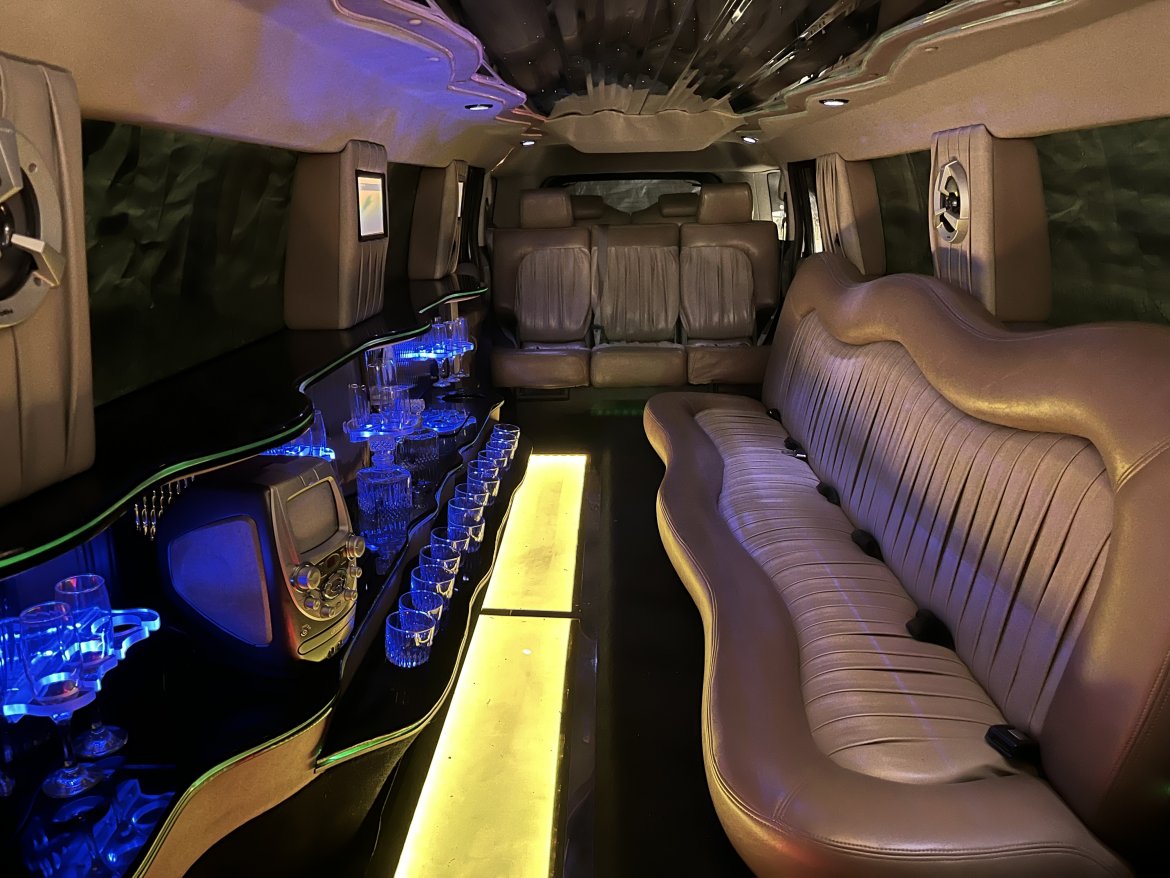 Used 2006 Jeep Commander for sale #WS-15648 | We Sell Limos