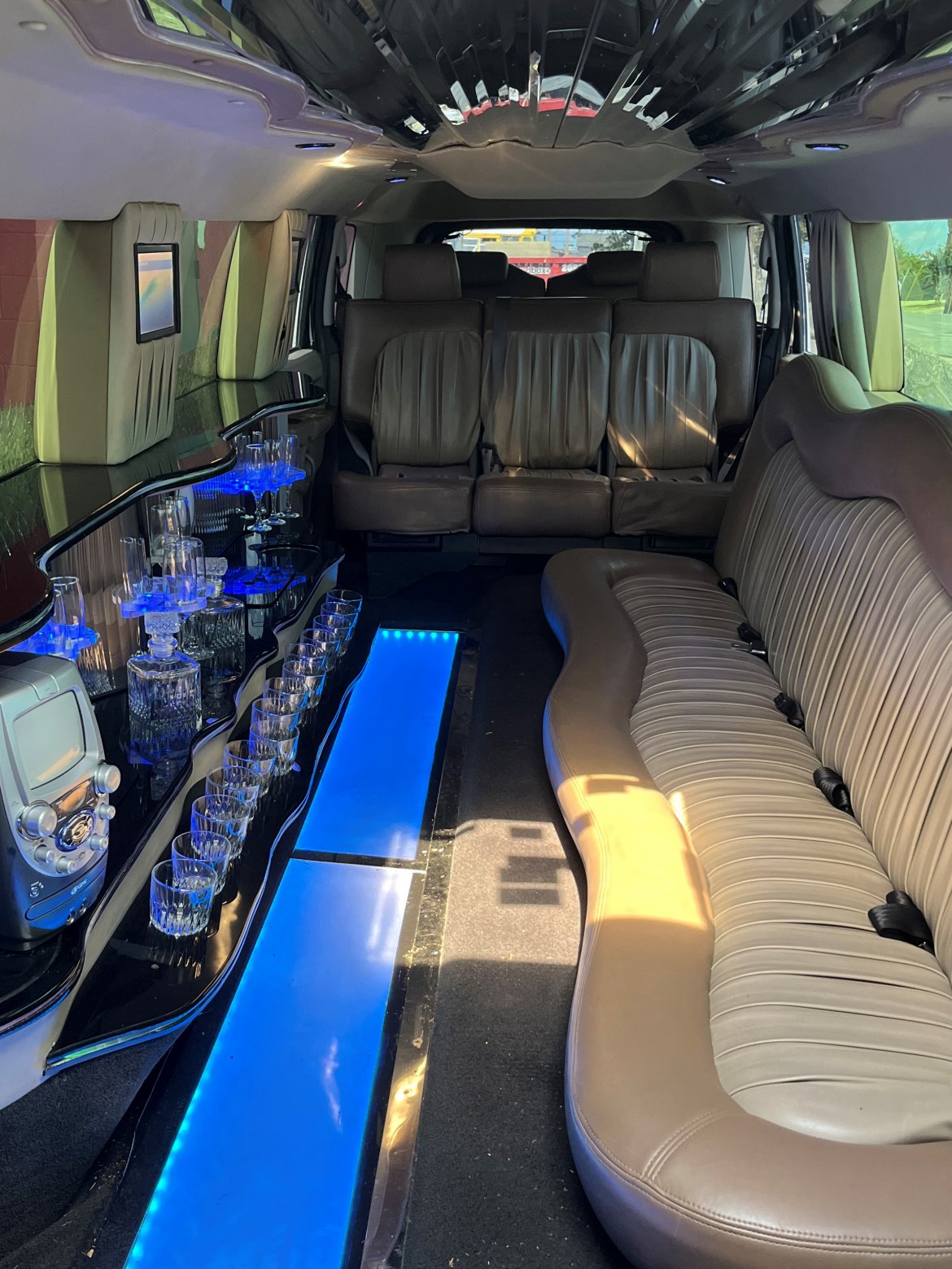 Used 2006 Jeep Commander for sale #WS-15648 | We Sell Limos