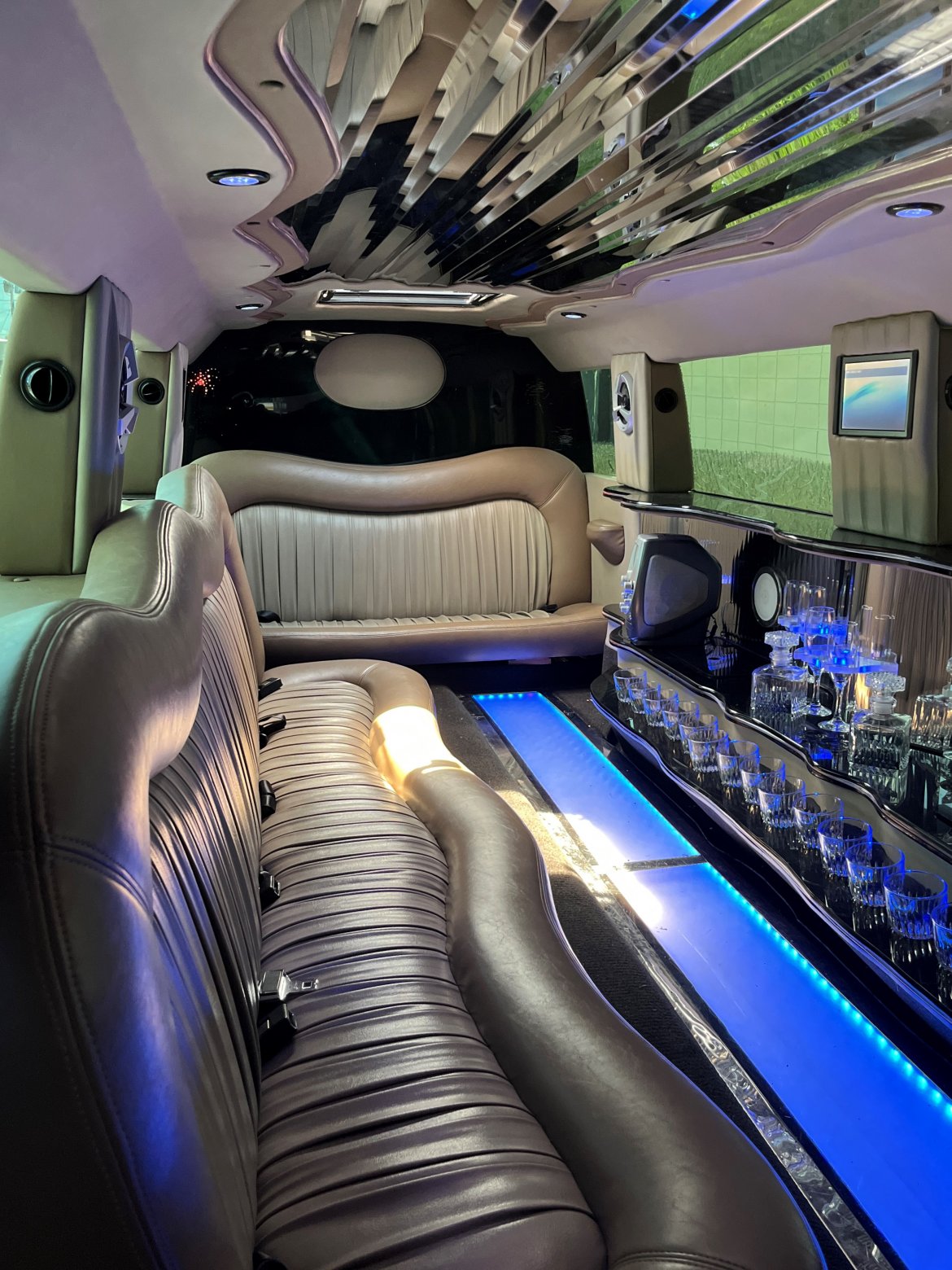 Used 2006 Jeep Commander for sale #WS-15648 | We Sell Limos