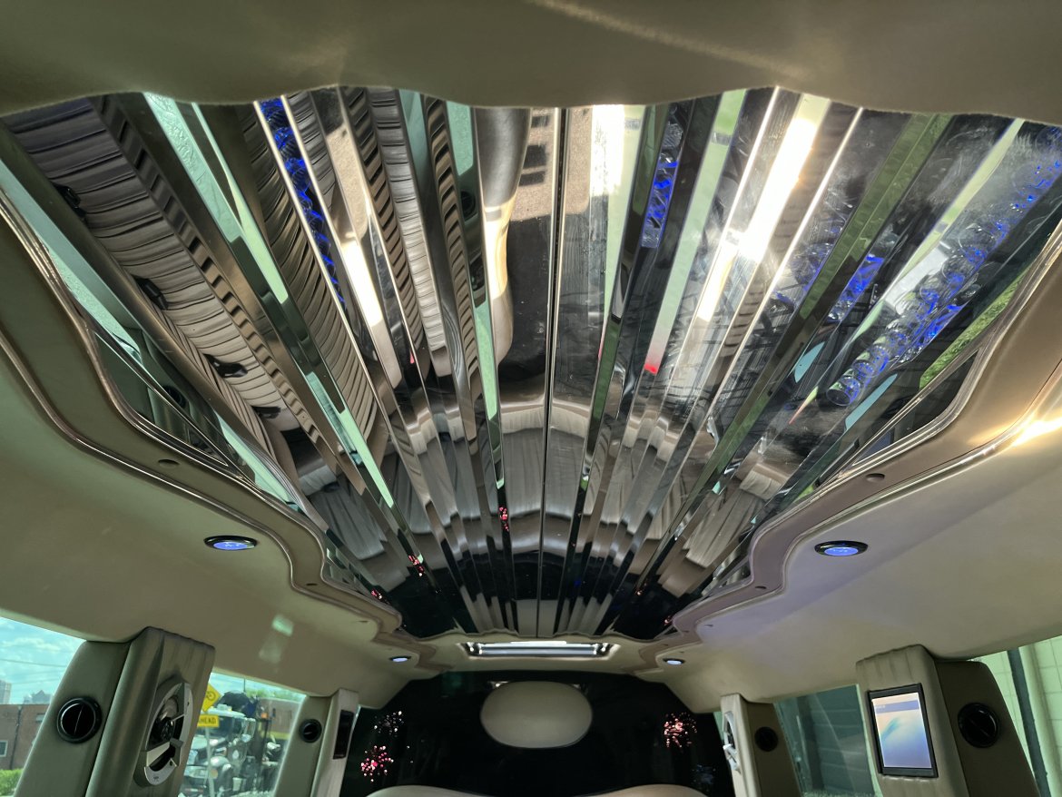 Used 2006 Jeep Commander for sale #WS-15648 | We Sell Limos