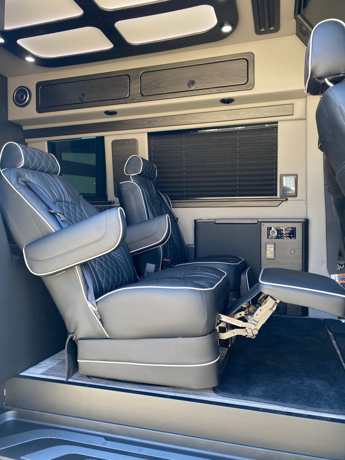 New 2023 Mercedes-Benz Luxe Cruiser 144 4x4 for sale #WS-15668 | We ...