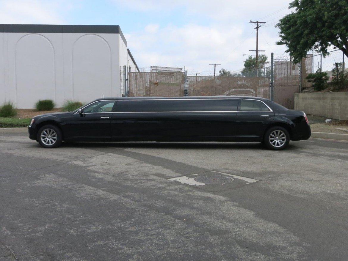 Used 2014 Chrysler 300 C for sale #WS-15671 | We Sell Limos